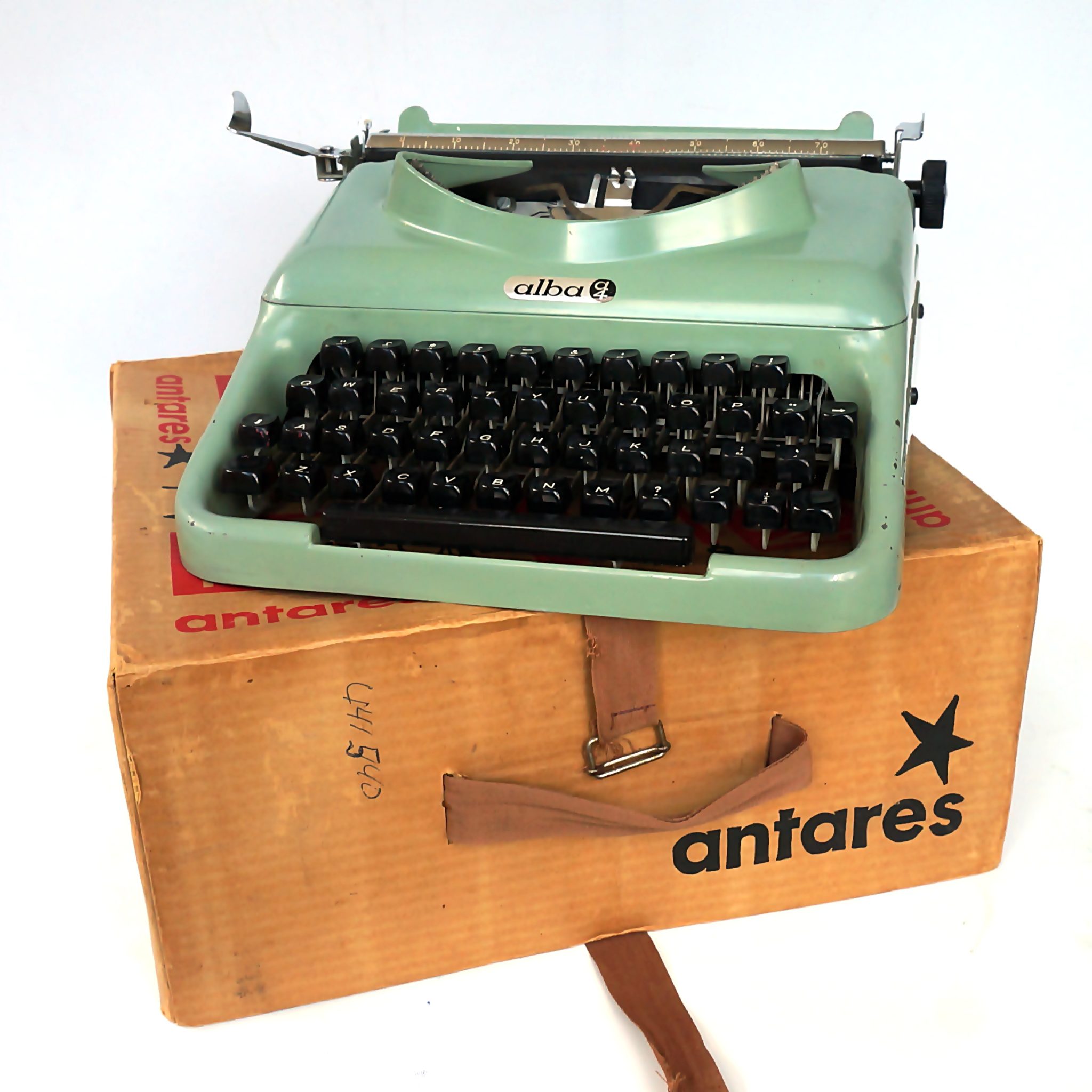 Alba A4 Typewriter For Sale - My Cup Of Retro Working Typewriters Shop
