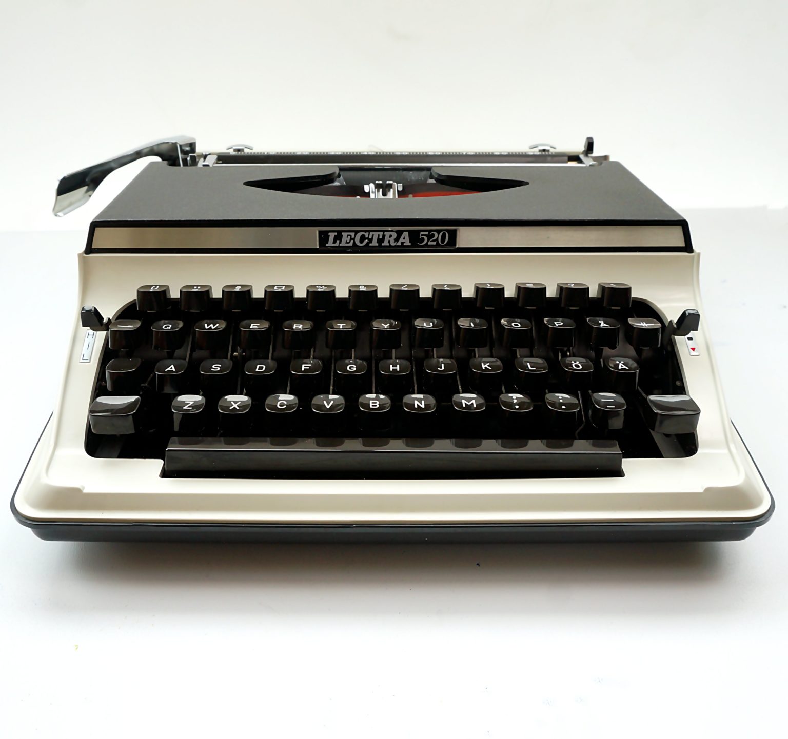 Retro 1970s Lectra Typewriter - My Cup Of Retro Typewriter Webshop