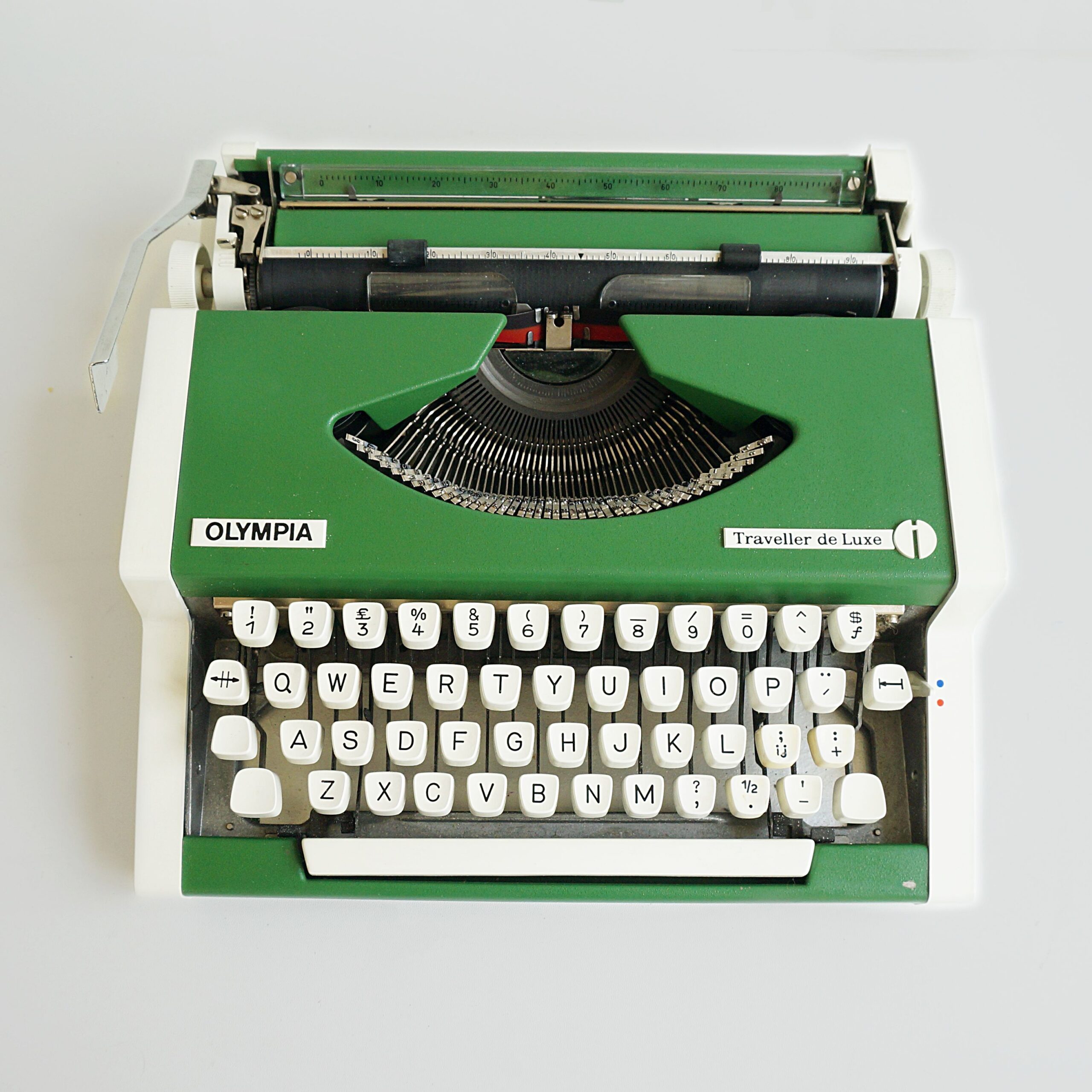 Olympia Traveller deLuxe Typewriter - My Cup Of Retro Typewriters