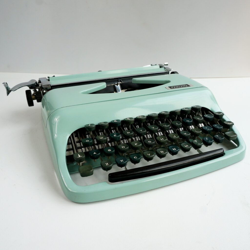 Mint Green Ferlette Typewriter - My Cup Of Retro