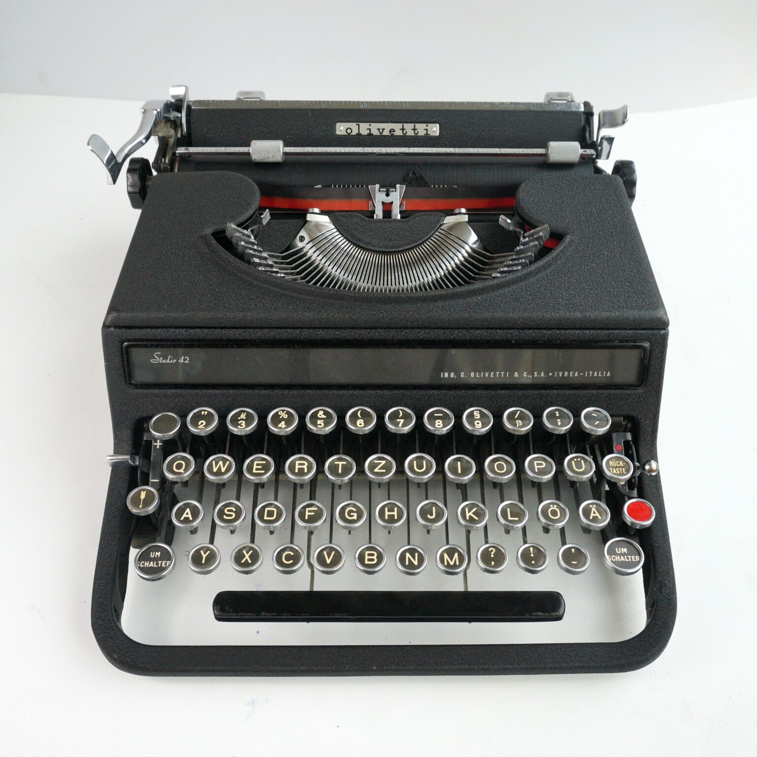 Olivetti Studio 42 Typewriter For Sale - My Cup Of Retro Typewriter Shop