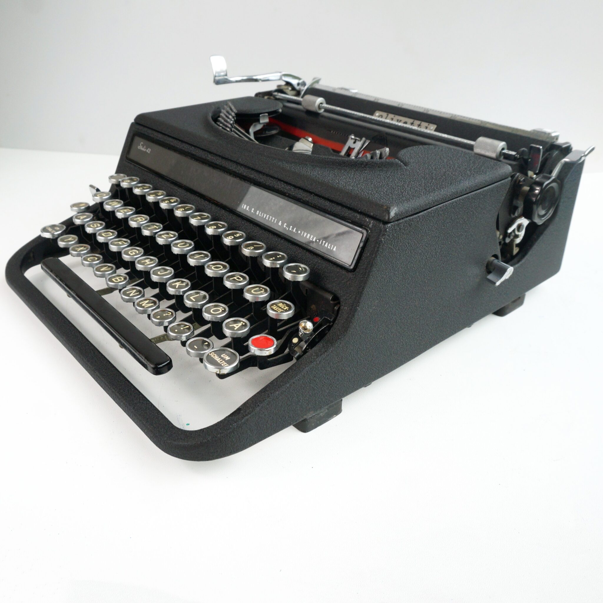 Olivetti Studio 42 Typewriter For Sale - My Cup Of Retro Typewriter Shop