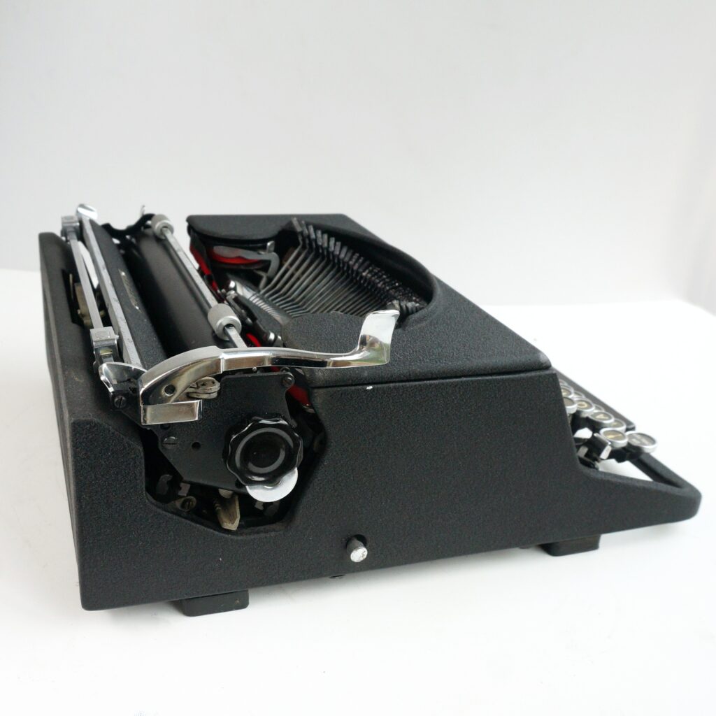 Olivetti Studio 42 Typewriter For Sale - My Cup Of Retro Typewriter Shop