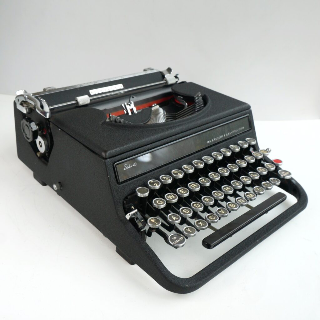 Olivetti Studio 42 Typewriter For Sale - My Cup Of Retro Typewriter Shop