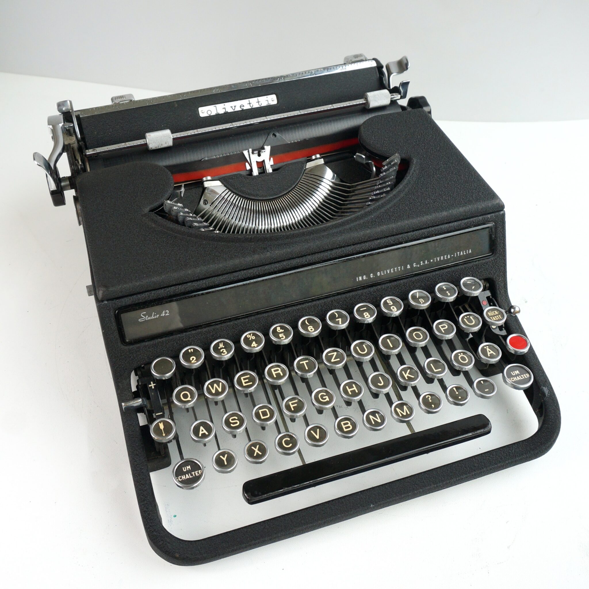 Olivetti Studio 42 Typewriter For Sale - My Cup Of Retro Typewriter Shop
