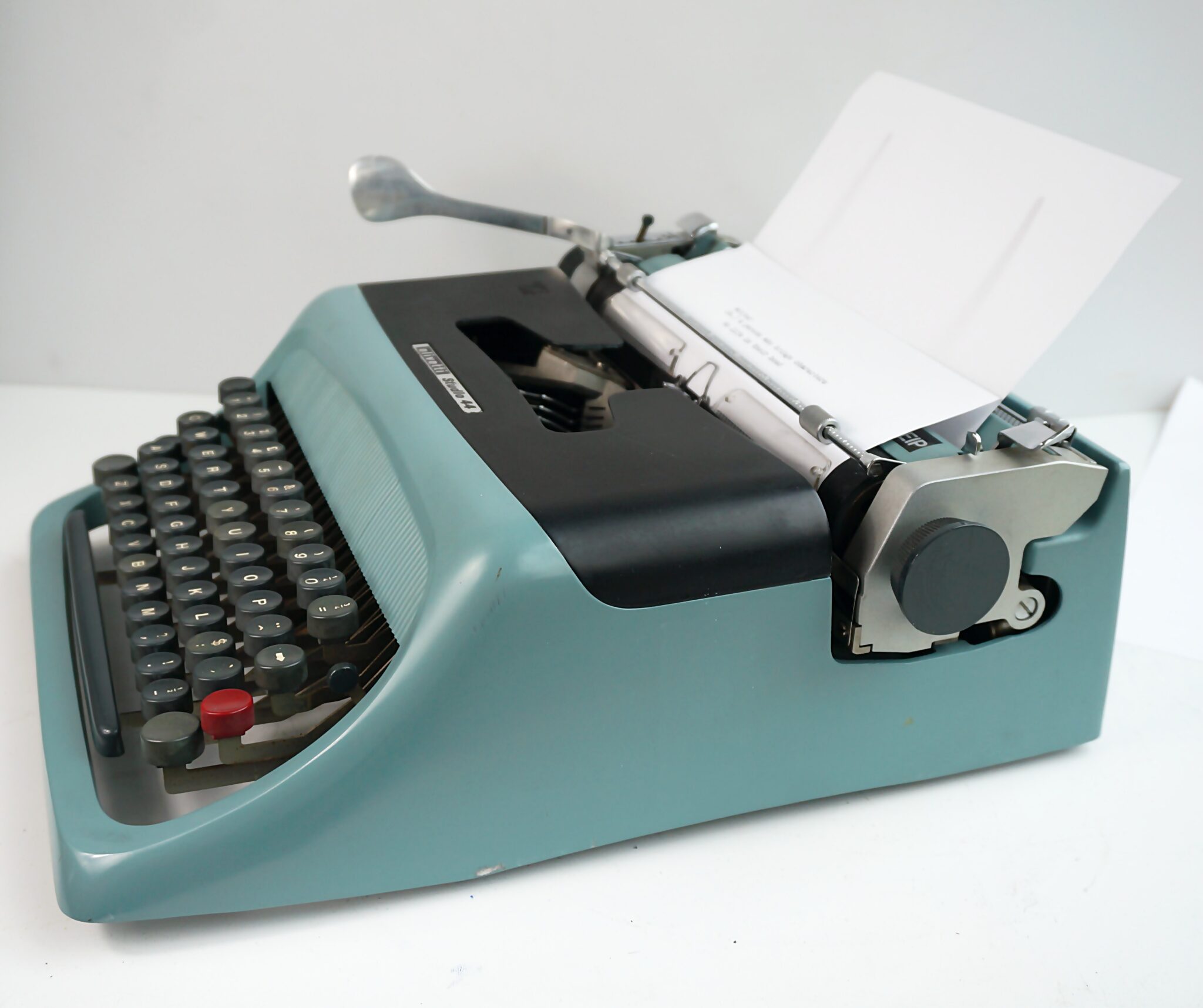 Olivetti Studio 44 Typewriter for sale - My Cup Of Retro Typewriter Store