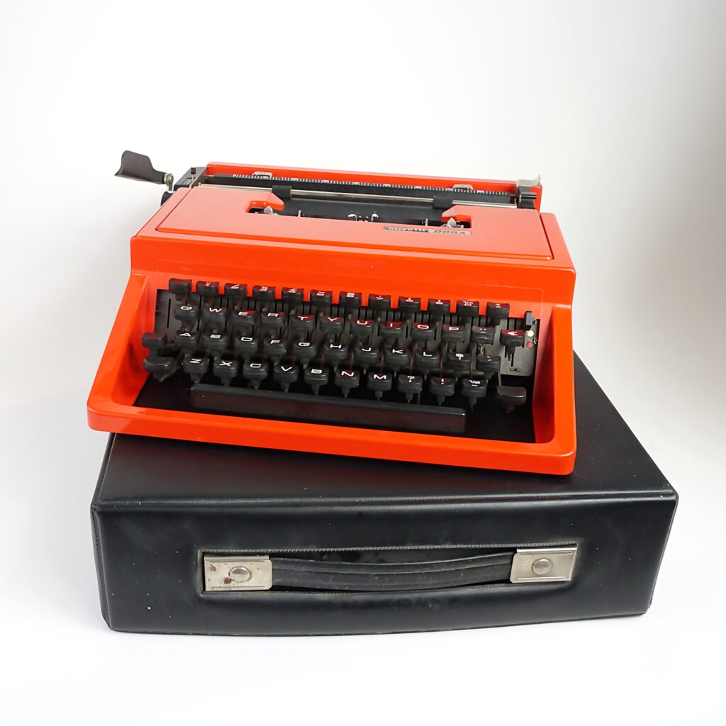 Red Olivetti Dora Typewriter For Sale - My Cup Of Retro Typewriter Store