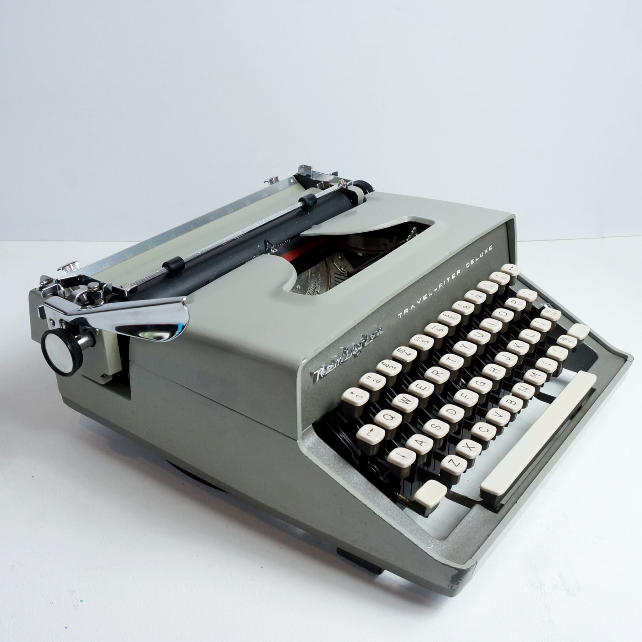 Remington Travel-Riter Deluxe Typewriter for sale - My Cup Of Retro