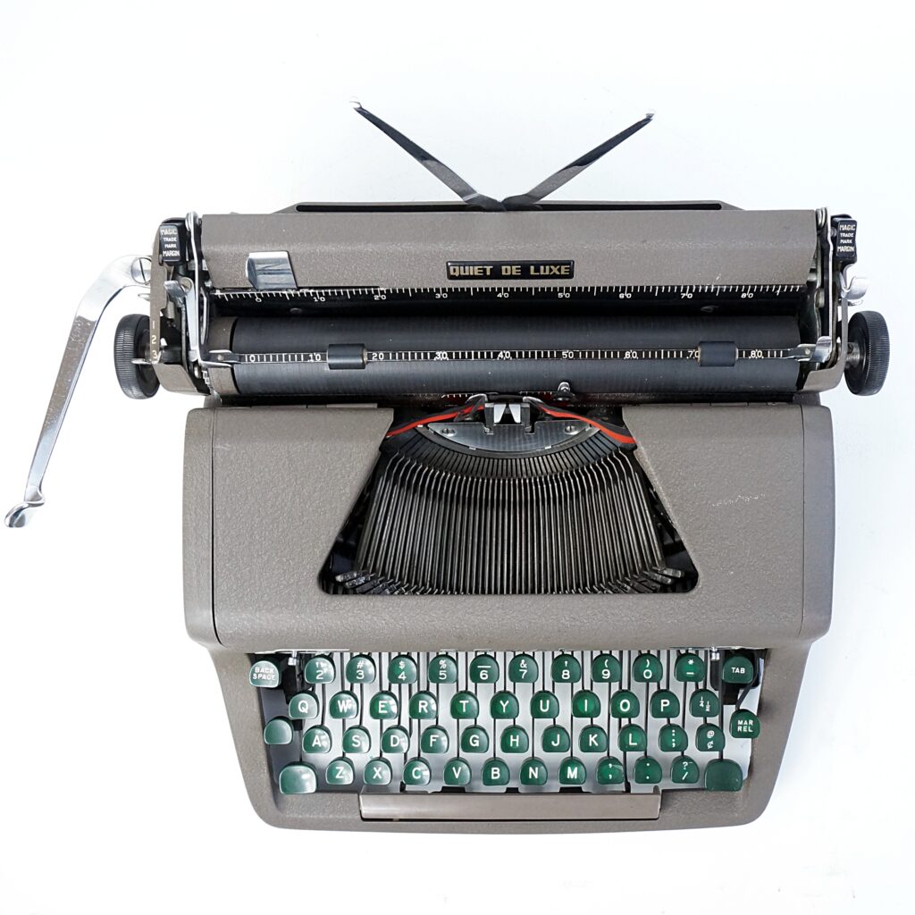 Royal Quiet Deluxe Typewriter 1951 - My Cup Of Retro Typewriter Store