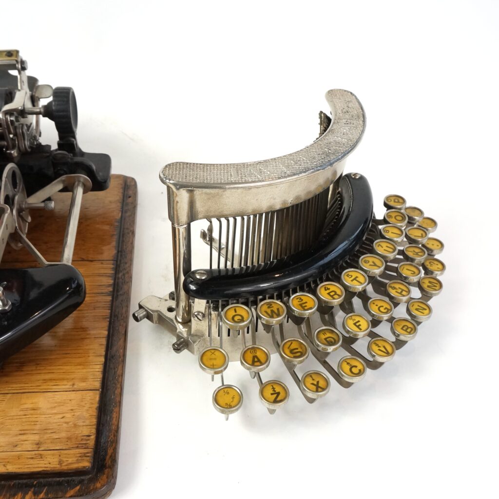 Imperial Model B Typewriter 1915 For Sale - My Cup Of Retro Typewriter Shop